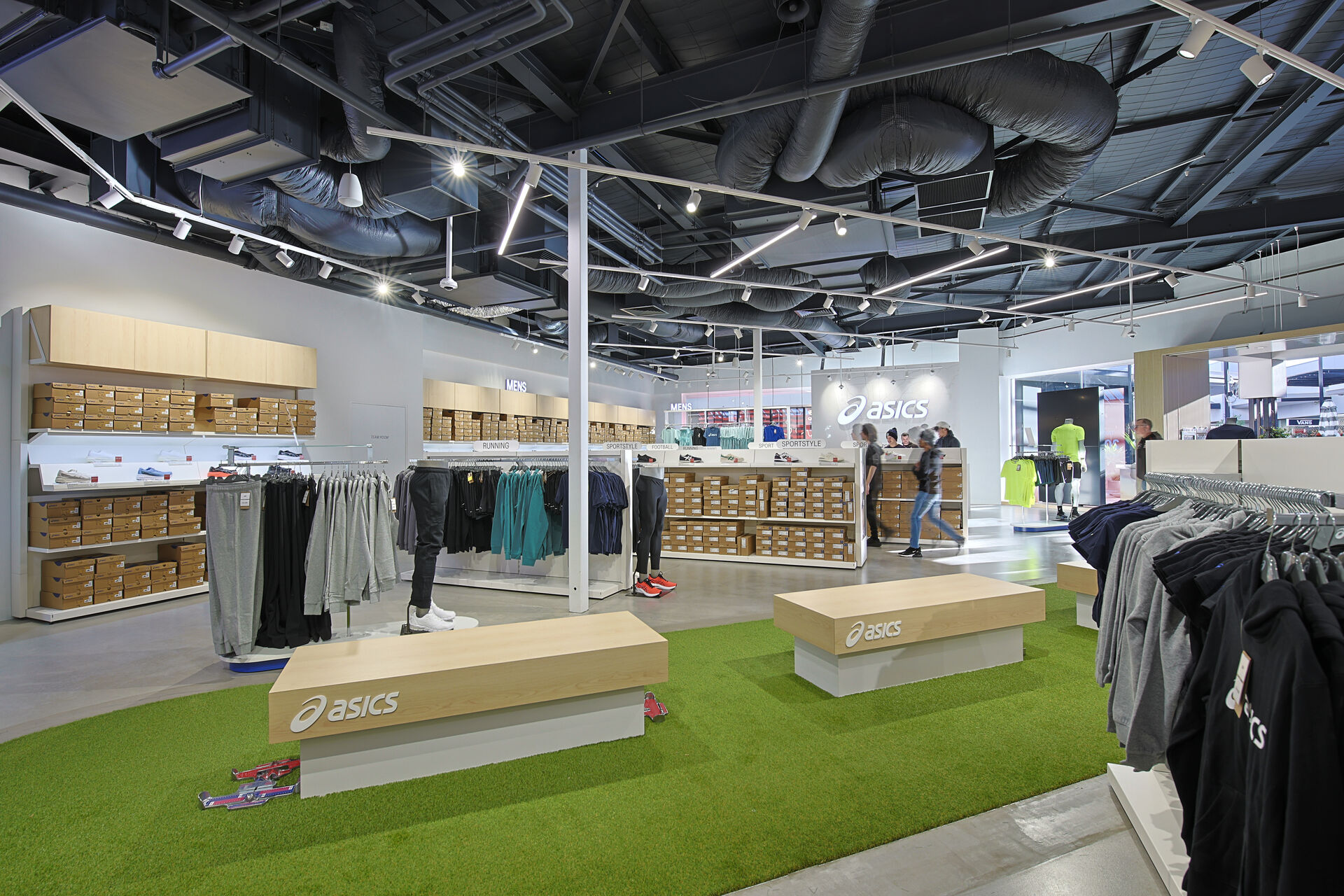 Harbour Town Adelaide • ASICS Now Open