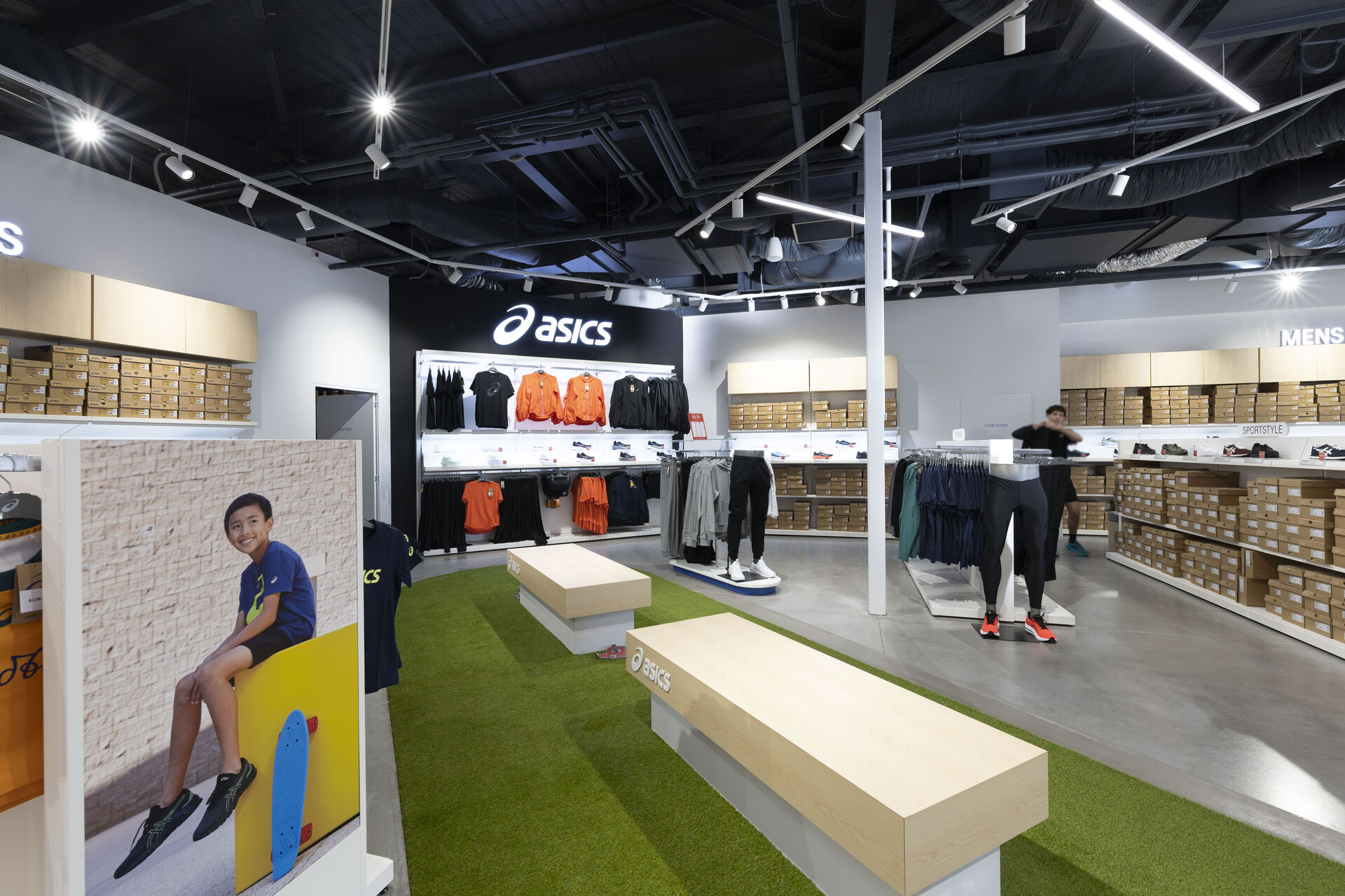 Harbour Town Adelaide • ASICS Now Open