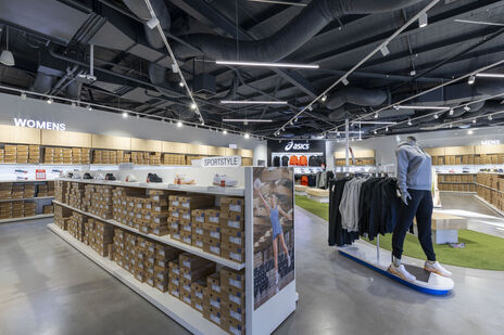 Harbour Town Adelaide • ASICS Now Open