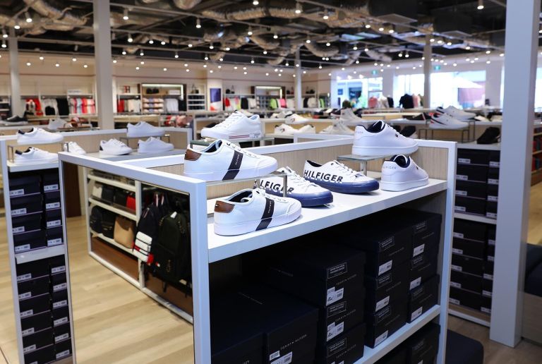 Harbour Town Adelaide • Tommy Hilfiger Outlet