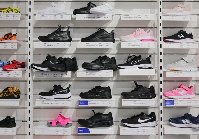 Harbour Town Adelaide • Intersport